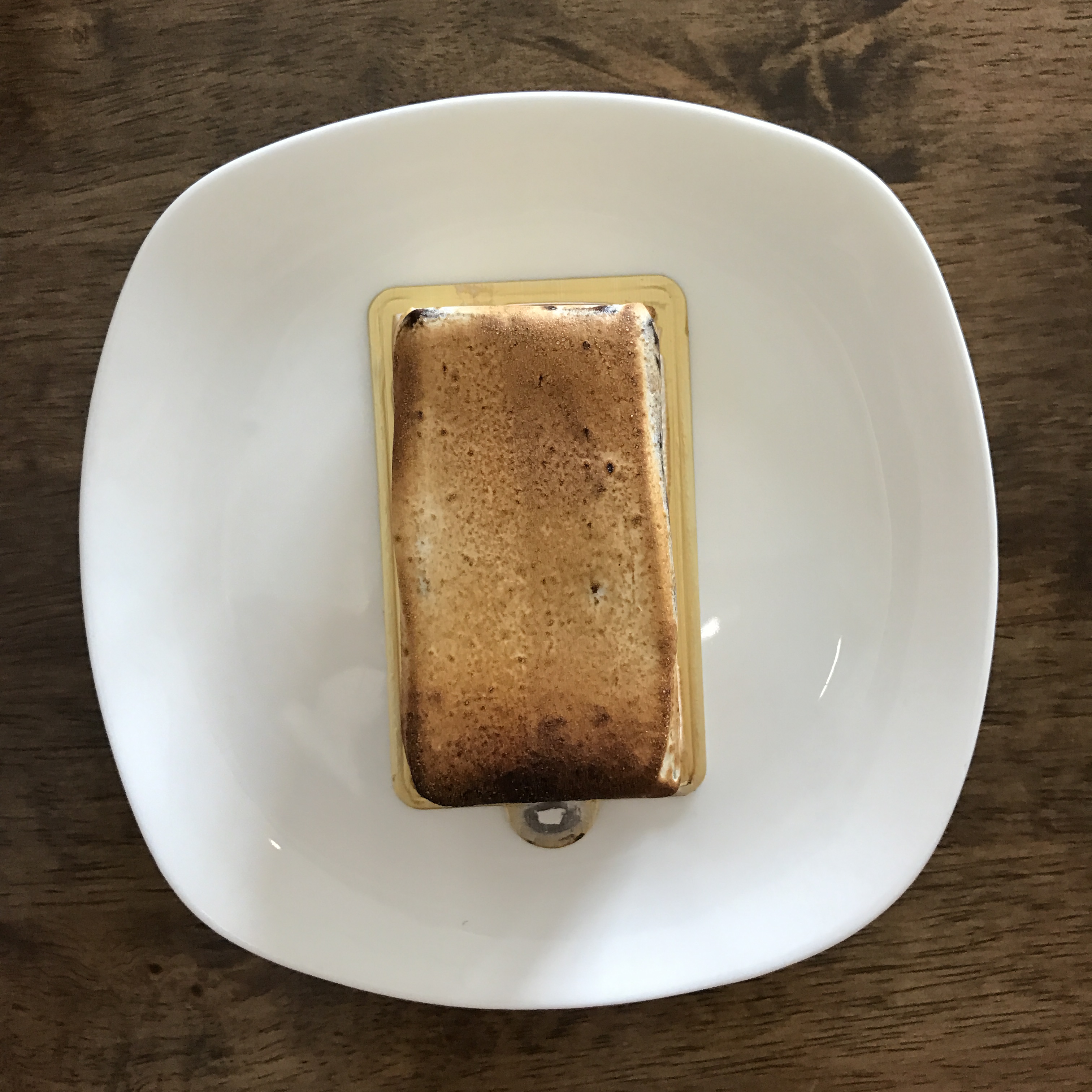 Fluffed Cafe and Dessert Bar - FoodyFans